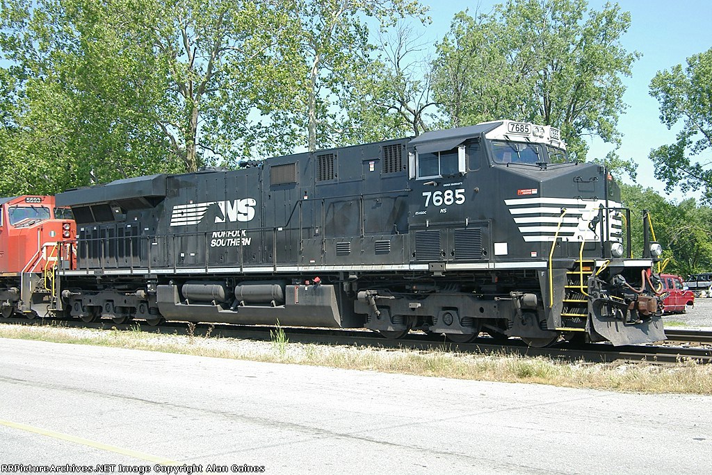 NS ES40DC 7685